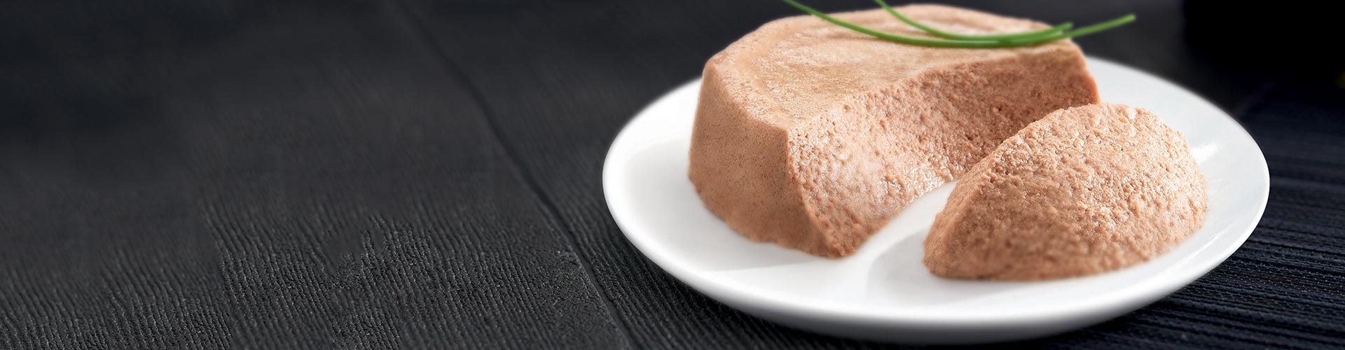 SHEBA® | Heerlijke, zachte mousse in de smaken kip en zalm